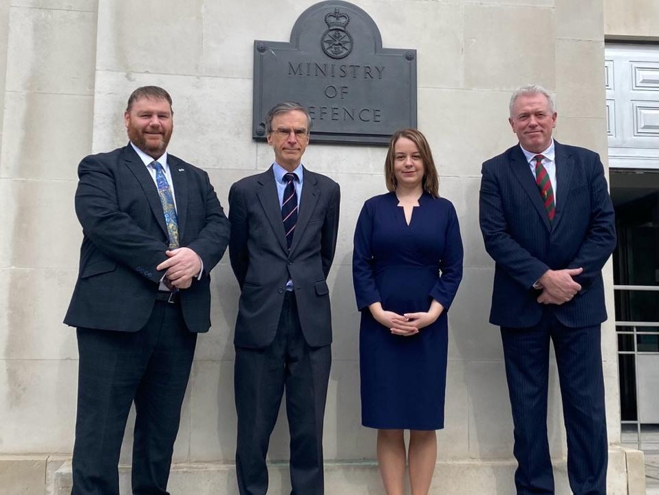 Stephanie Meets with Defence Minister to Discuss Veterans' Compensation ...