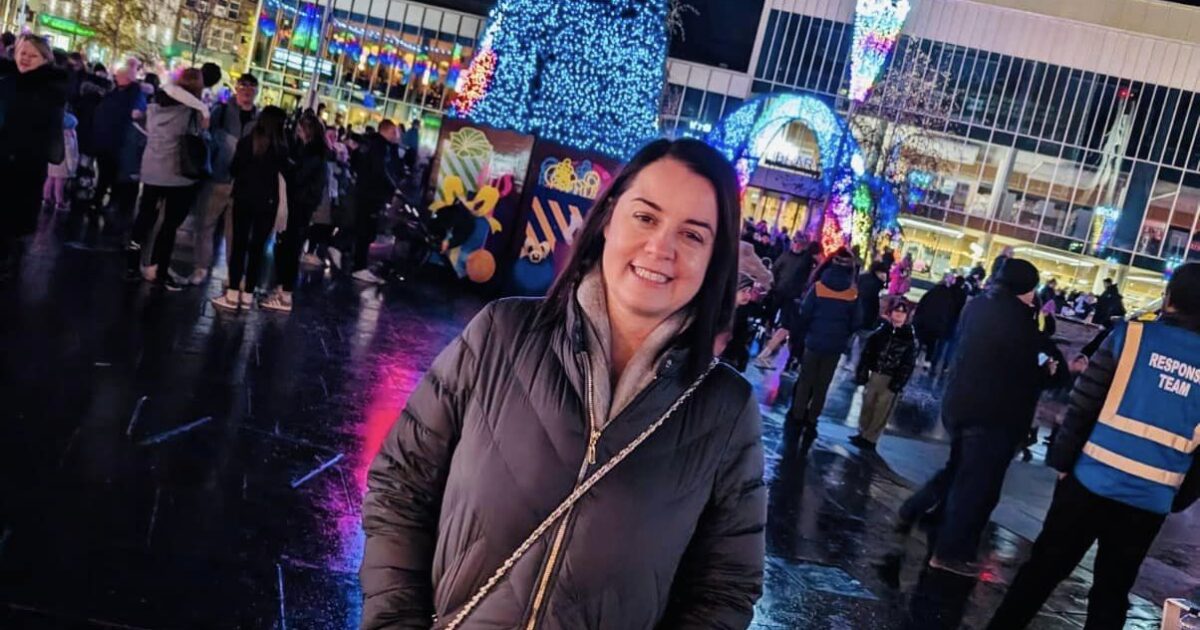 Stephanie Visits Barnsley Bright Nights - Stephanie Peacock - Stephanie ...